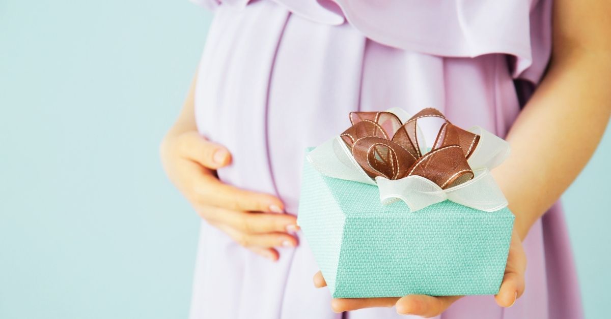 The Best Pregnancy Gifts for First Time Moms - Gift Guide
